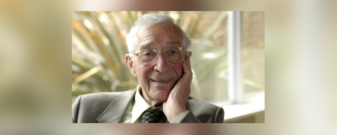 Celebrating the 100th birthday of Dr Michael Loewe: alumnus, scholar and codebreaker | SOAS